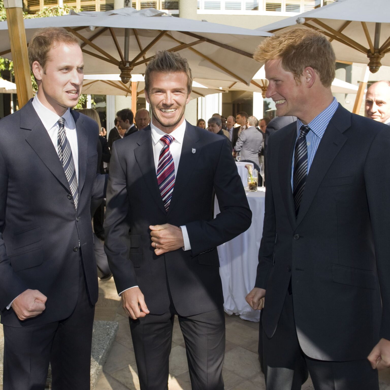 Legs Open Body Language (Understand The Real Reason)